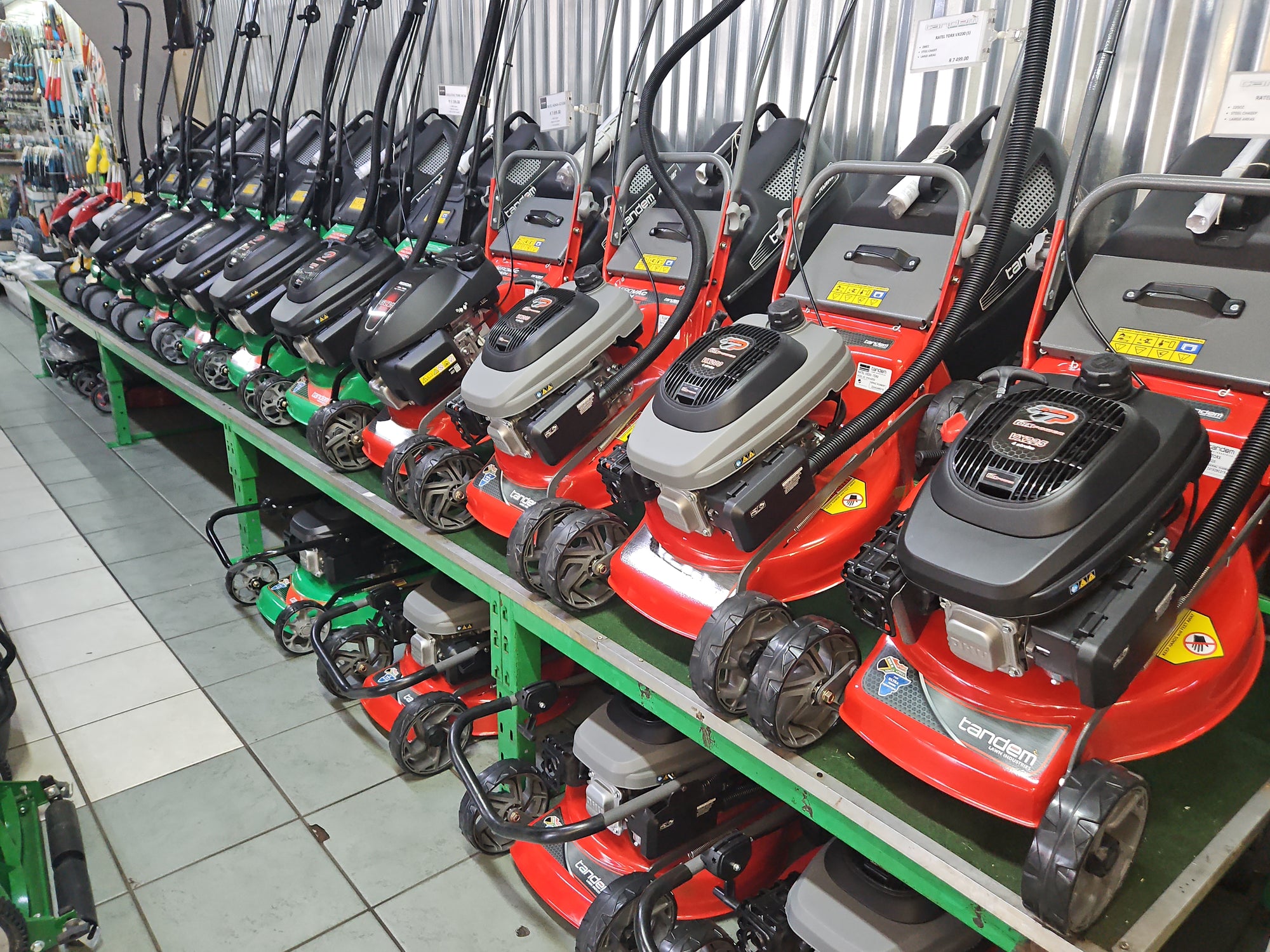 About Us – Mr Greenfinger Lawn Mowers